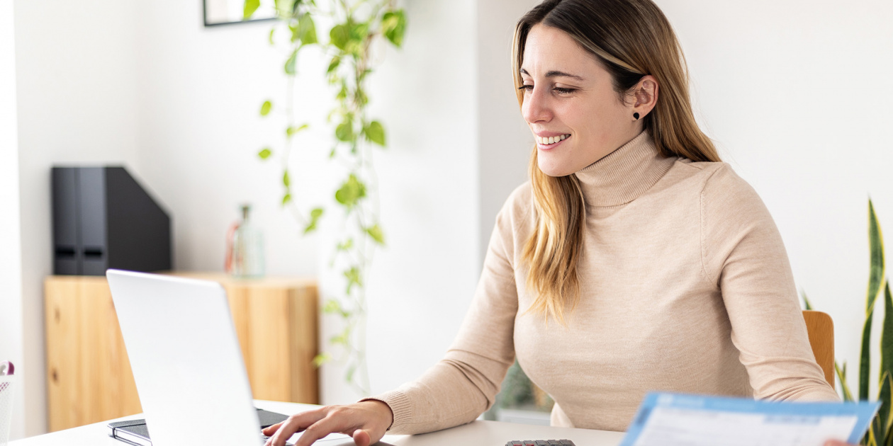 The Differences in Student Checking Accounts, Regular Checking Accounts ...